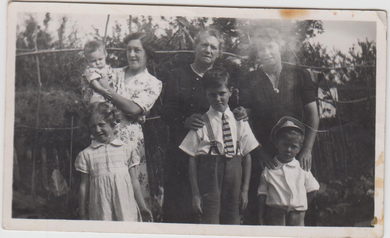 My Family Roots And Shoots – Family, Ancestry and Locations